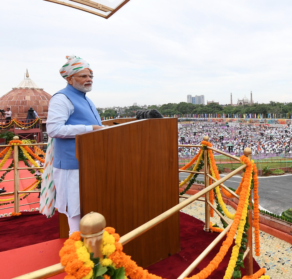 Narendra Modi Gives Push To Adoption Of Electric Vehicles - EMobility+